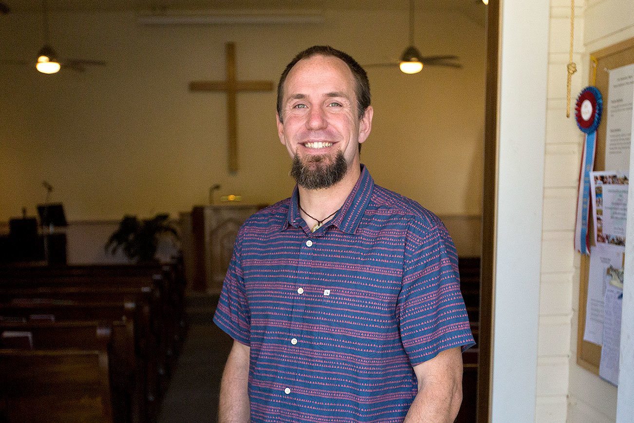 New pastor at Oso church seeks to connect with the community ...
