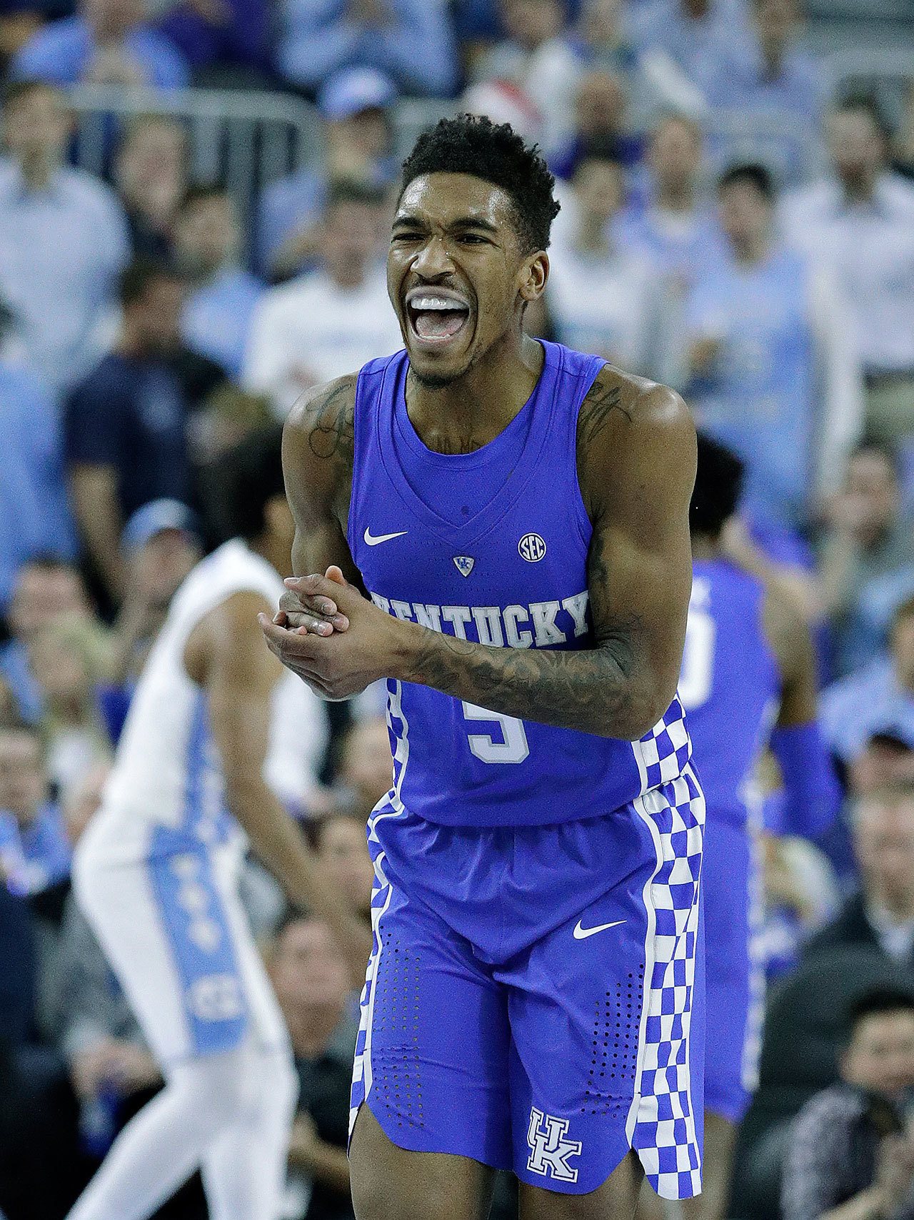 Monk’s 47 points lifts Kentucky past Tar Heels, 103-100 | HeraldNet.com