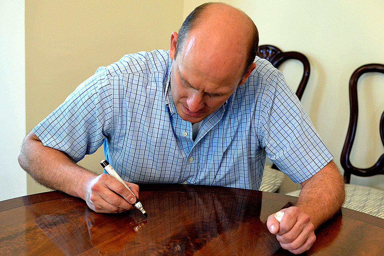 Bad habits that will damage your dining room table | HeraldNet.com