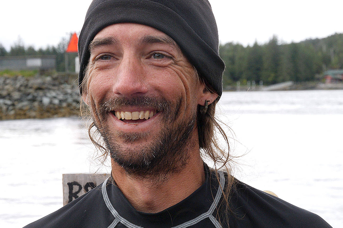 Adventurer 1st to finish Race to Alaska on stand-up paddleboard ...