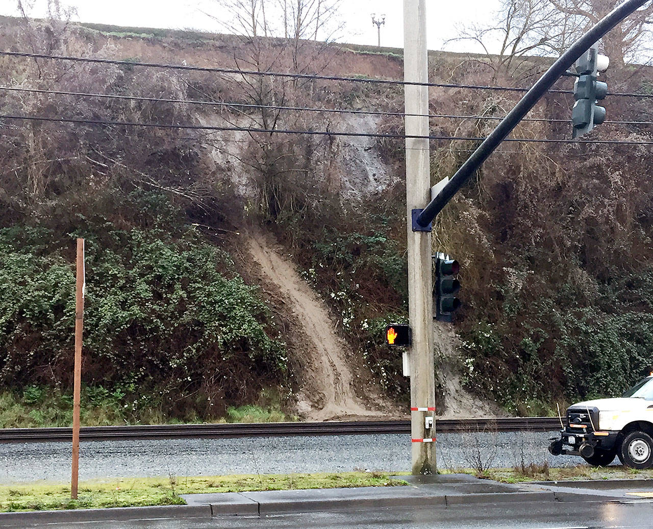 Small mudslide in north Everett not unusual after big rainfall ...