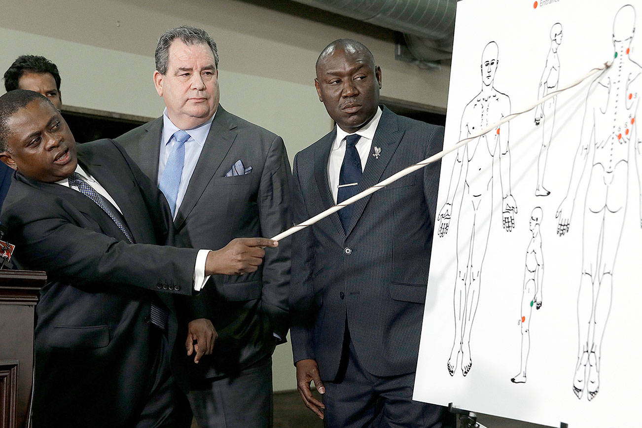 Autopsy: Police shot Stephon Clark 8 times, 7 from behind | HeraldNet.com