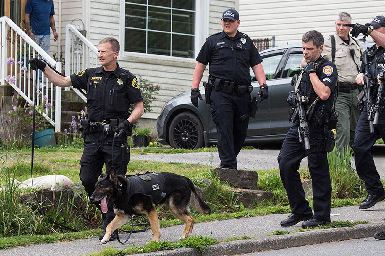 Man shot on Evergreen Way in Everett; suspect arrested | HeraldNet.com