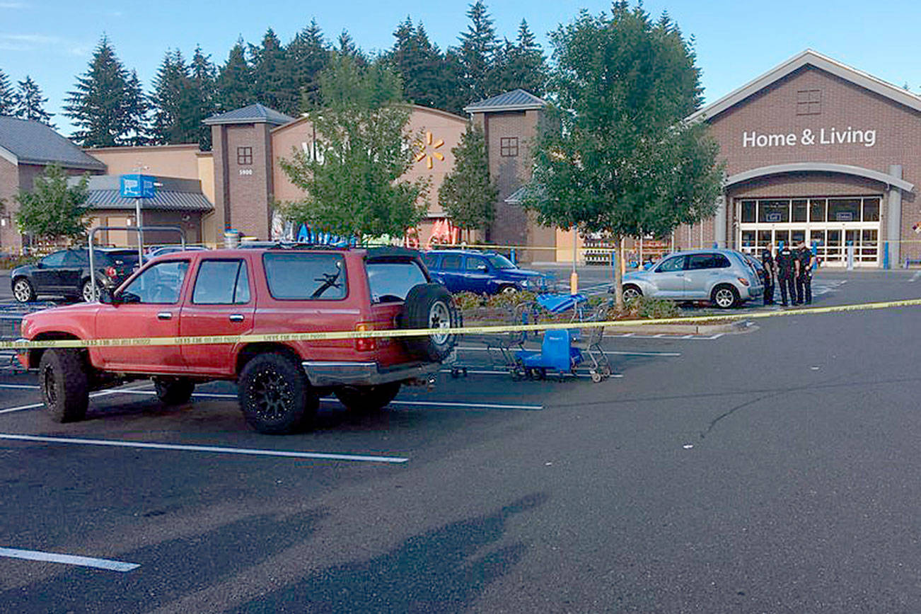 Gunman wounds 2, is fatally shot by civilian at a Walmart | HeraldNet.com