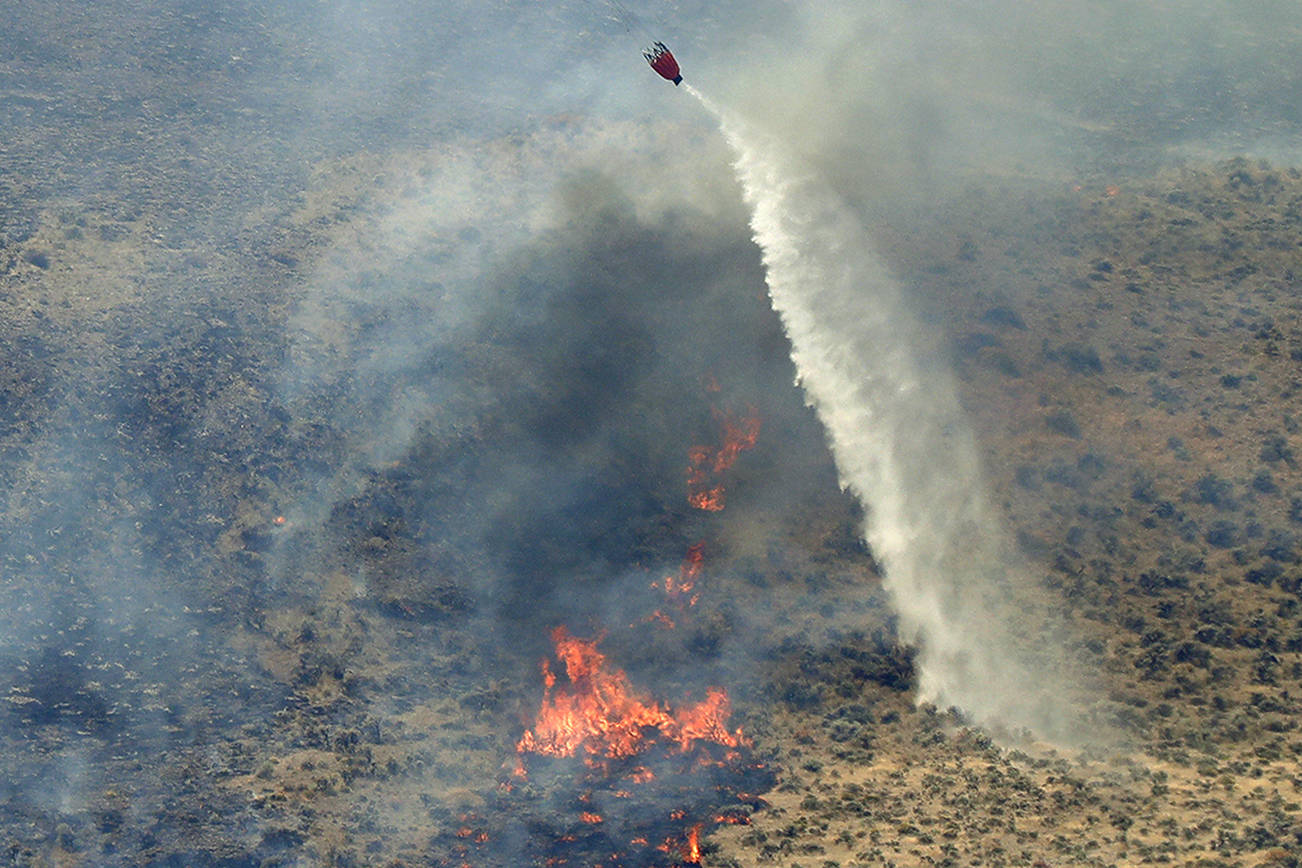 Wildfire near Vantage forces evacuations, closes I-90 | HeraldNet.com