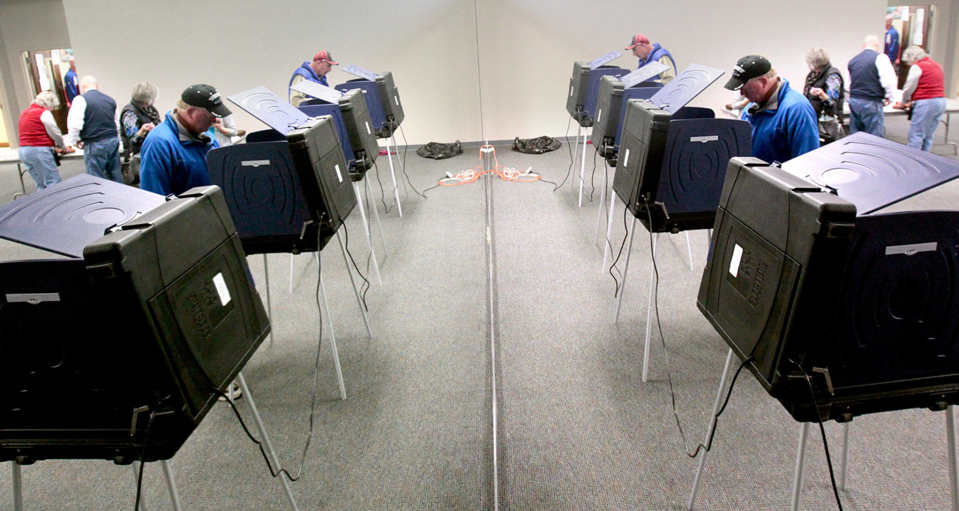 Are wireless voting machines vulnerable? 4 states use them | HeraldNet.com