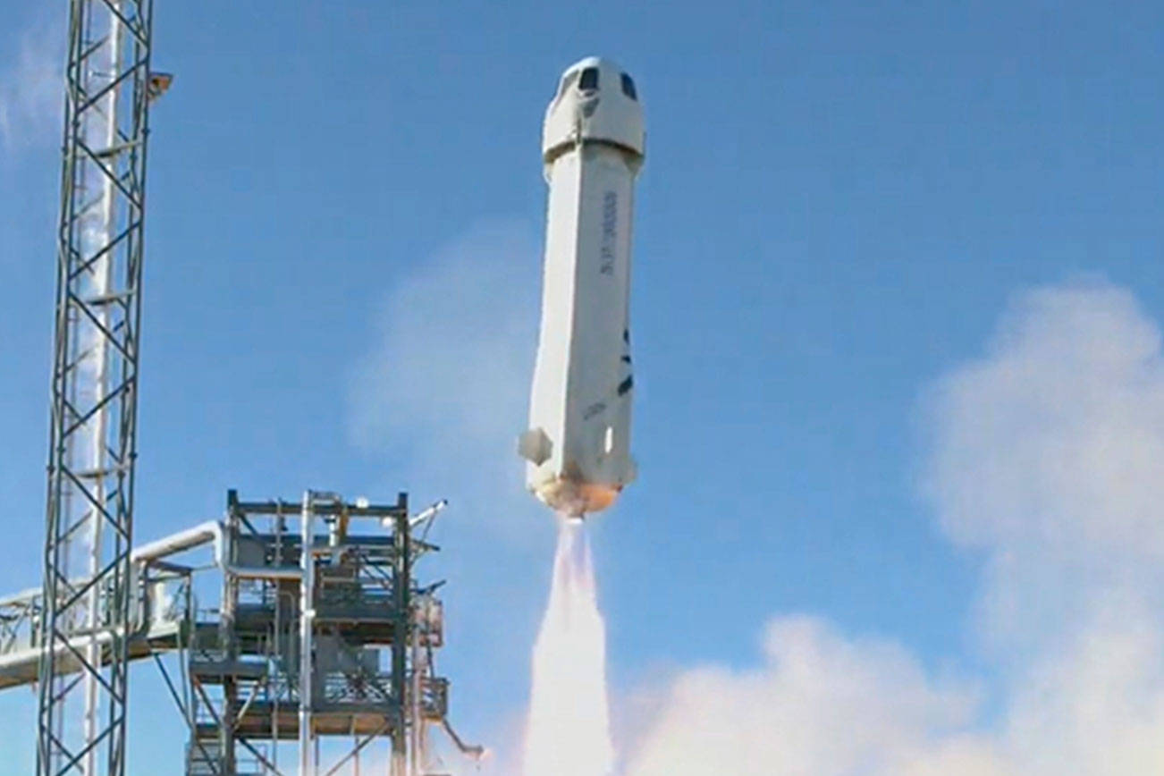 Blue Origin shoots NASA experiments into space in test | HeraldNet.com