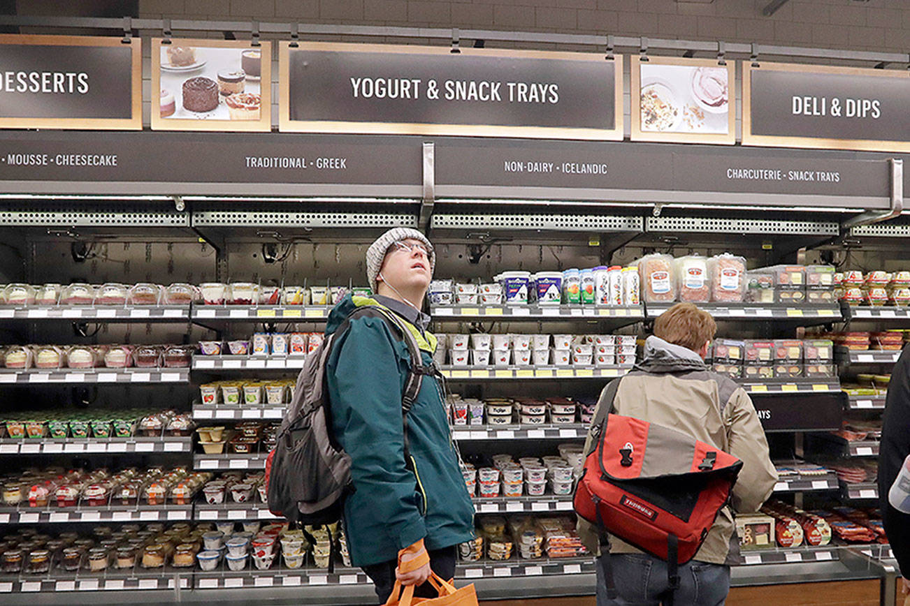 As cashless stores grow, so does the backlash | HeraldNet.com