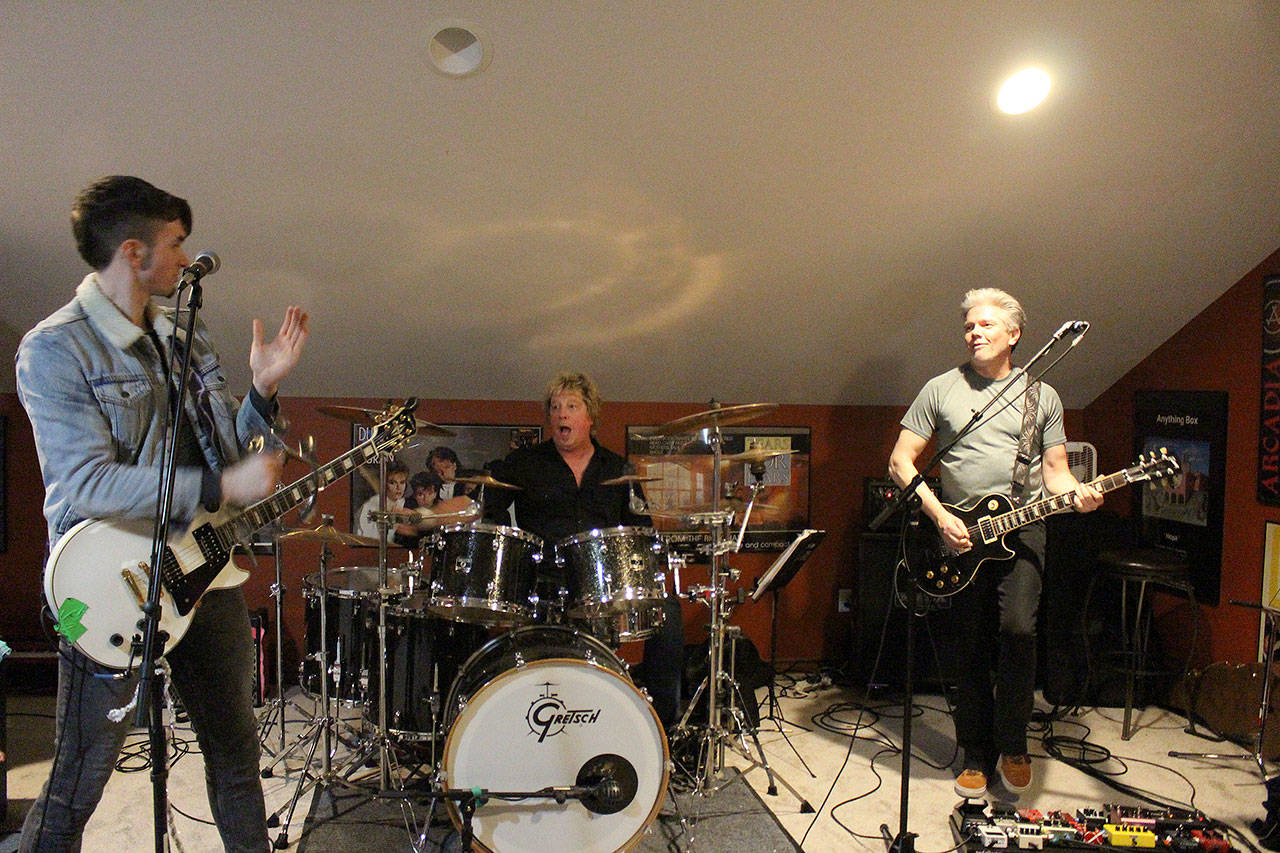 Nite Wave pulls nostalgic heartstrings of 1980s new wave fans ...