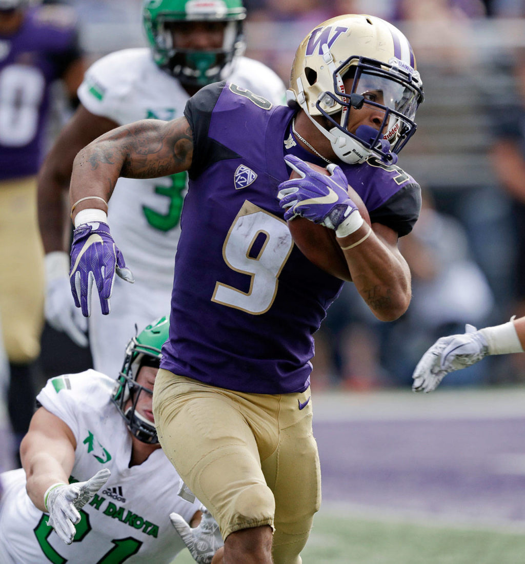2018-19 Man of the Year in Sports: Myles Gaskin | HeraldNet.com
