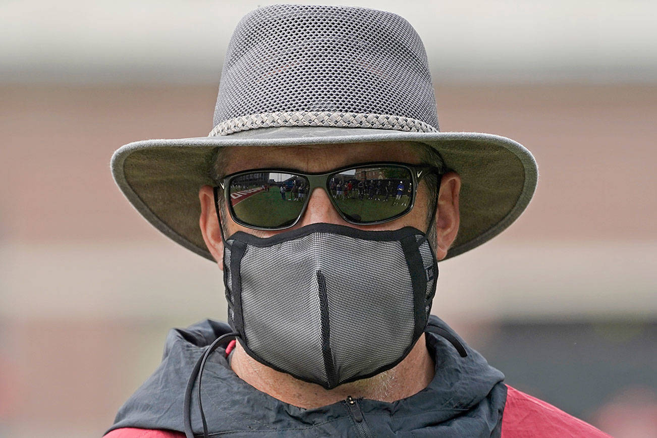 WSU’s Rolovich to follow vaccine mandate | HeraldNet.com