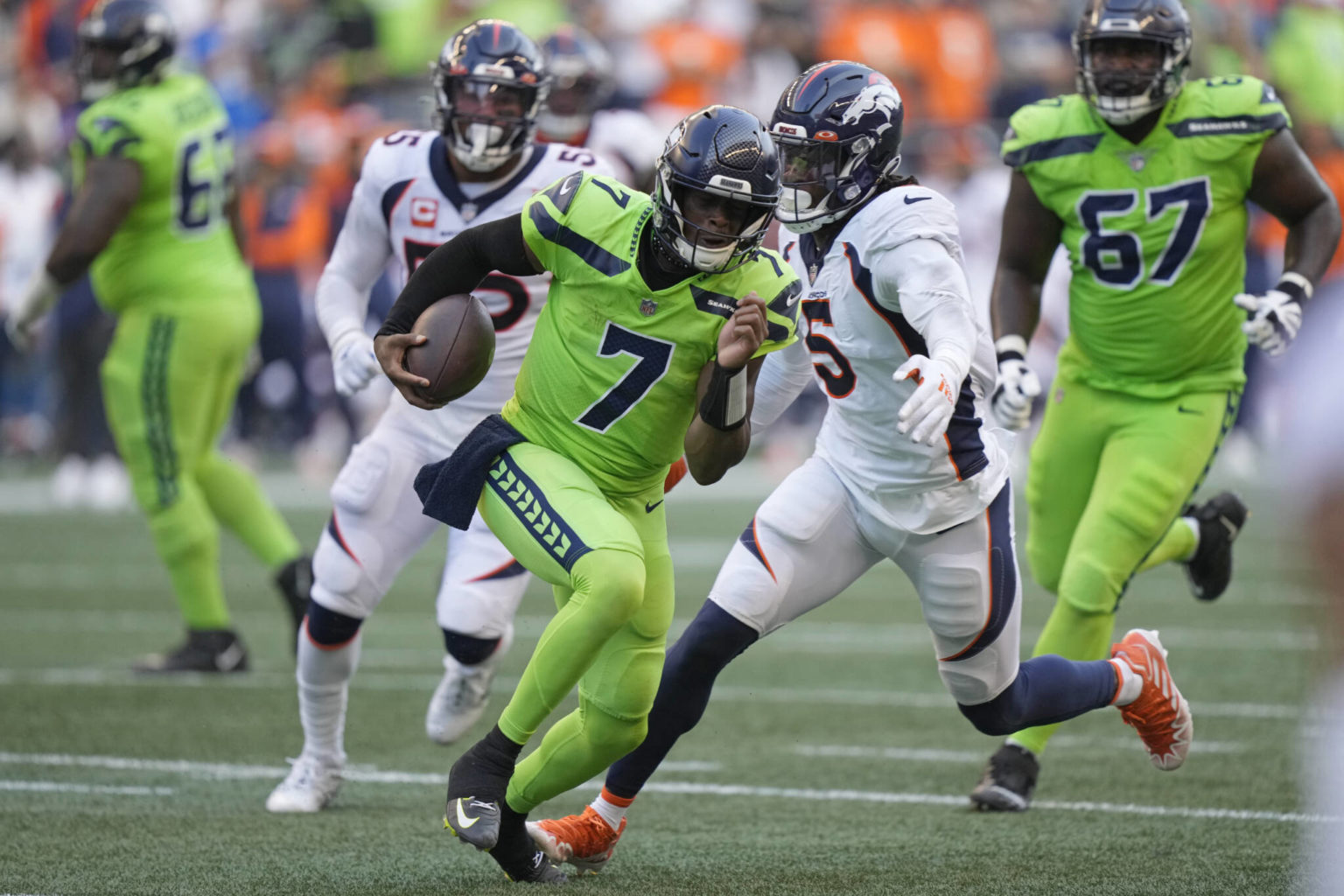 Seahawks, Smith spoil Wilson’s return to Seattle | HeraldNet.com