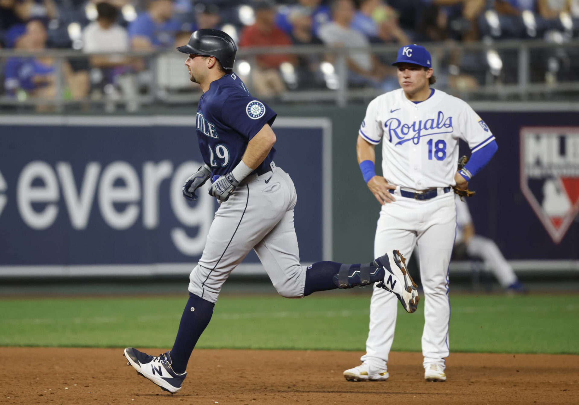 Raleigh homers, drives in 3 as M’s rally past Royals | HeraldNet.com