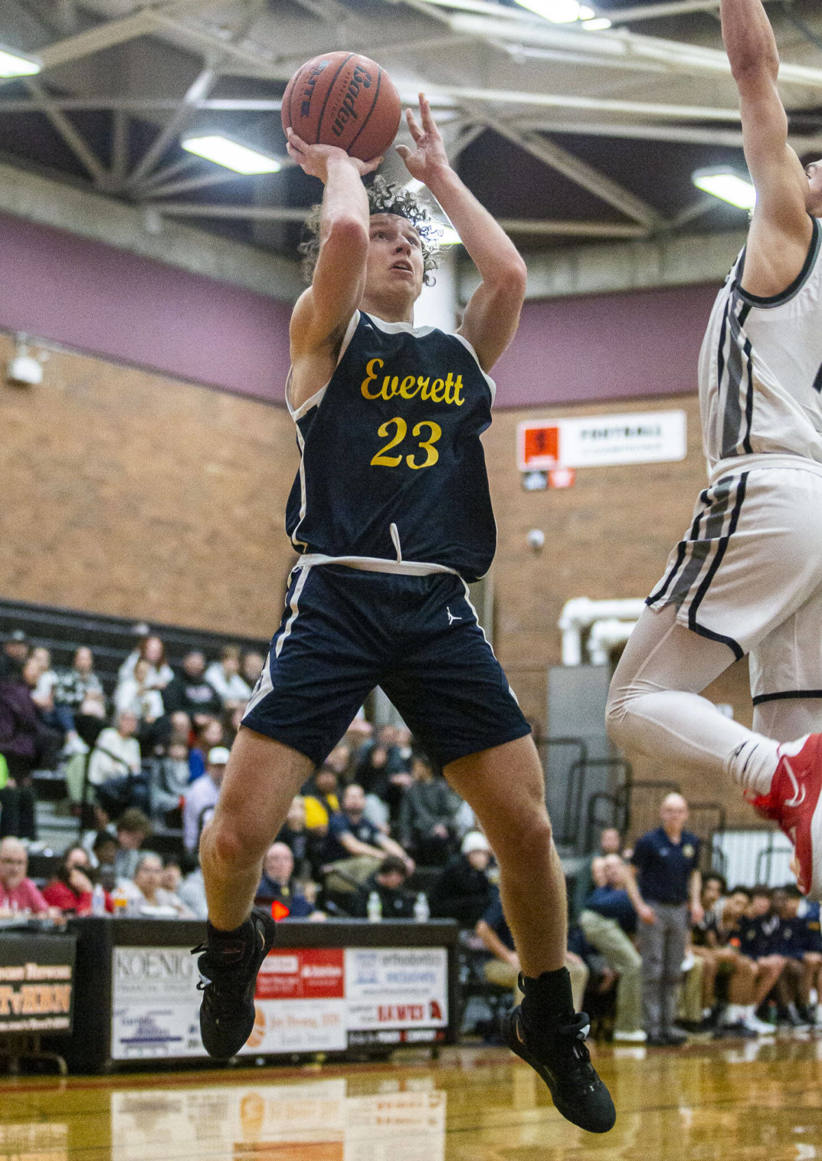 Stingy defense powers Terrace boys past Everett | HeraldNet.com