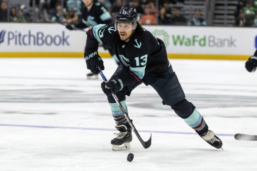 Tanev’s effort endears him to Kraken teammates | HeraldNet.com