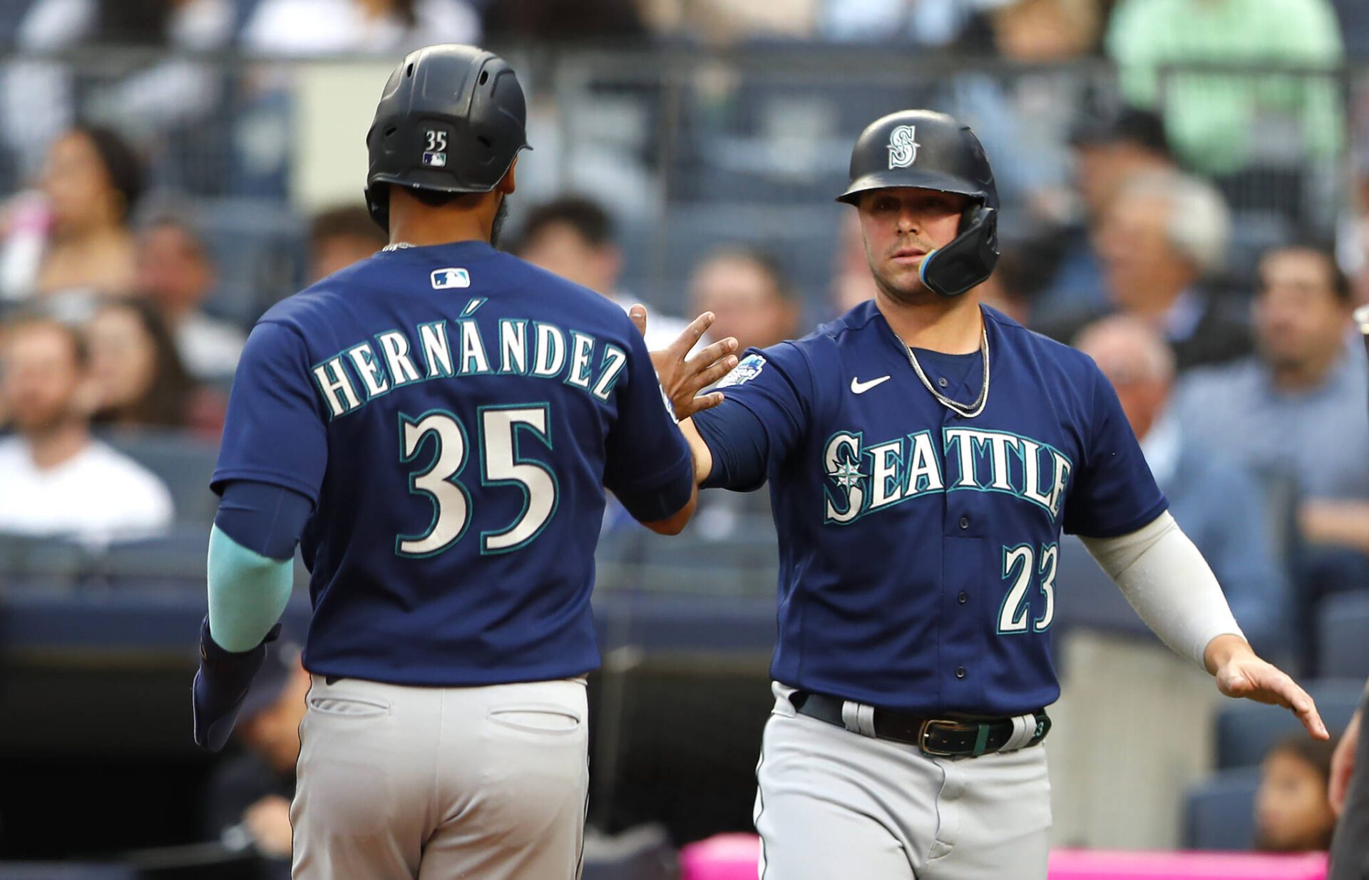 Offense backs strong start by Woo, Mariners thump Yankees | HeraldNet.com