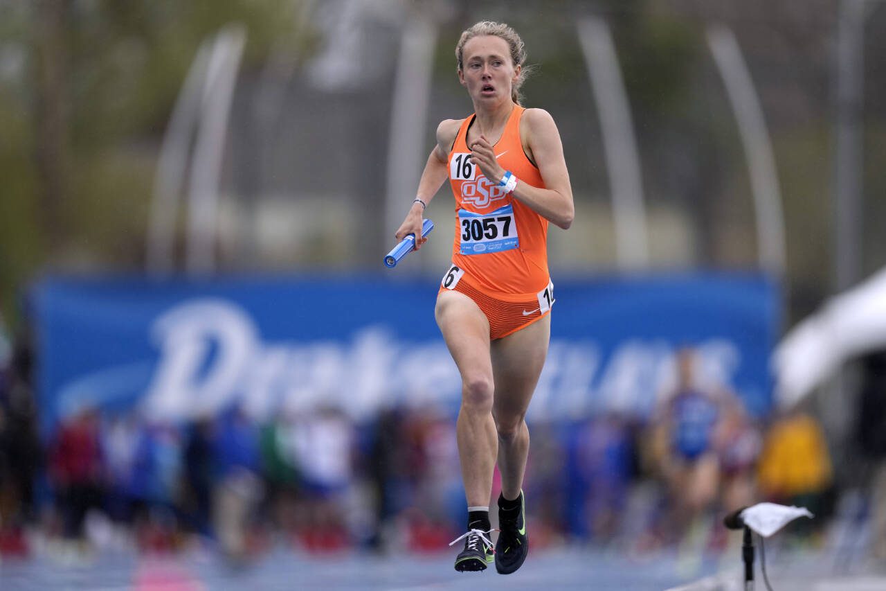 Community roundup: Lake Stevens, Everett grads add to All-American ...