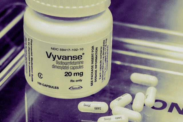 Vyvanse vs Adderall: Key Differences Between ADHD Medications ... Vyvanse vs Adderall: Key Differences Between ADHD Medications ...