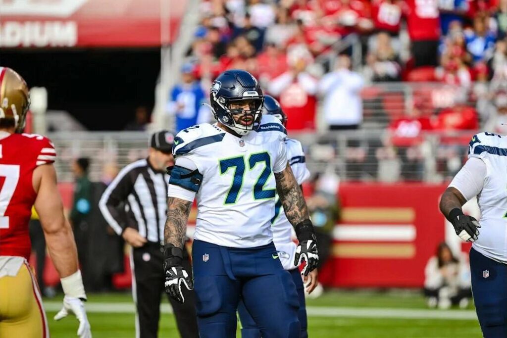 Seahawks’ Abraham Lucas, offensive line making strides | HeraldNet.com