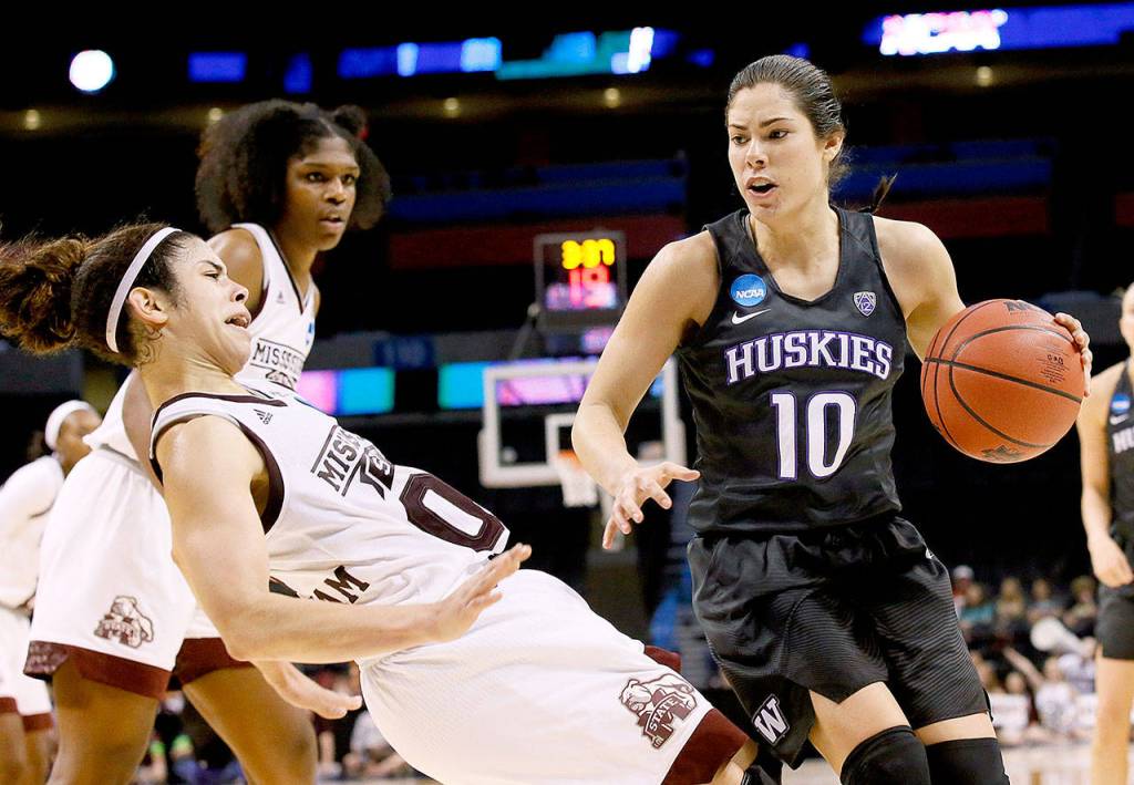 Plum unanimous choice as AP women’s basketball All-American | HeraldNet.com