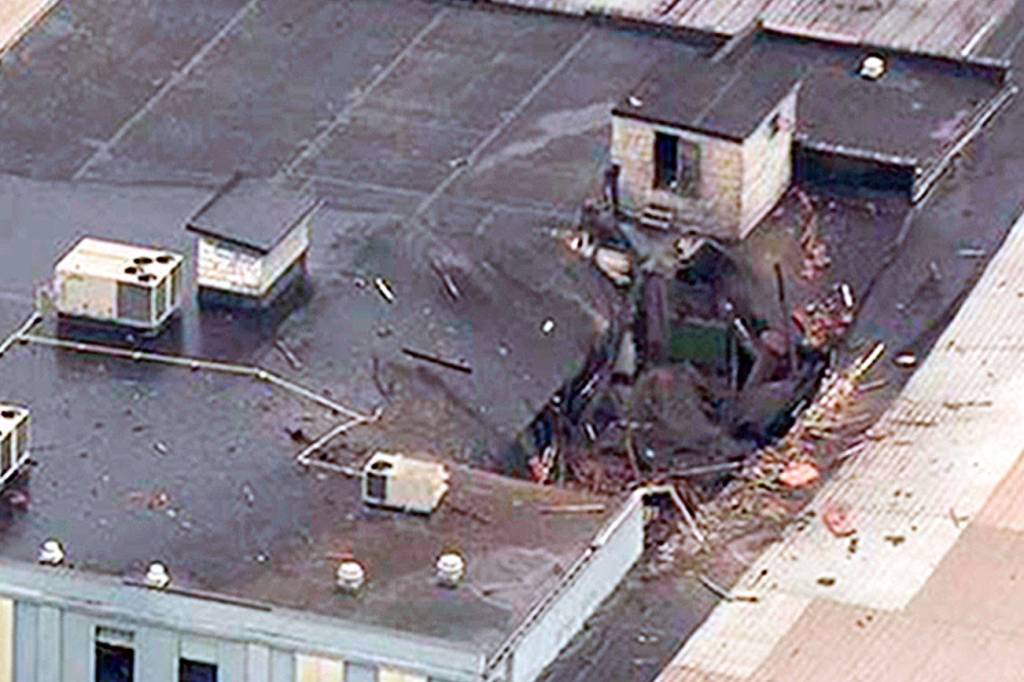 Fire chief: 3 die, 4 hurt when boiler explodes in St. Louis | HeraldNet.com