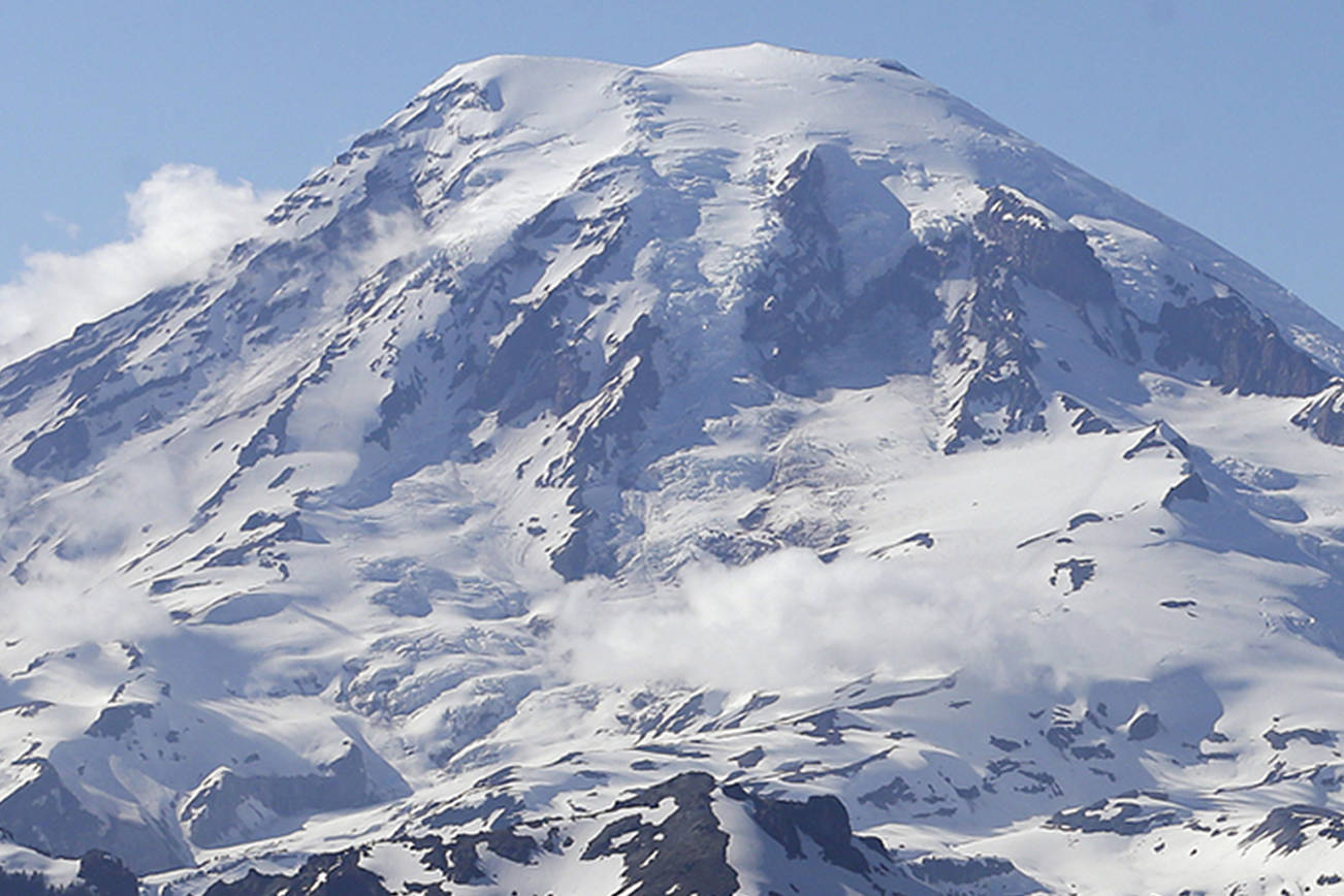Hiker whose heart stopped after Mt. Rainier rescue recovers | HeraldNet.com