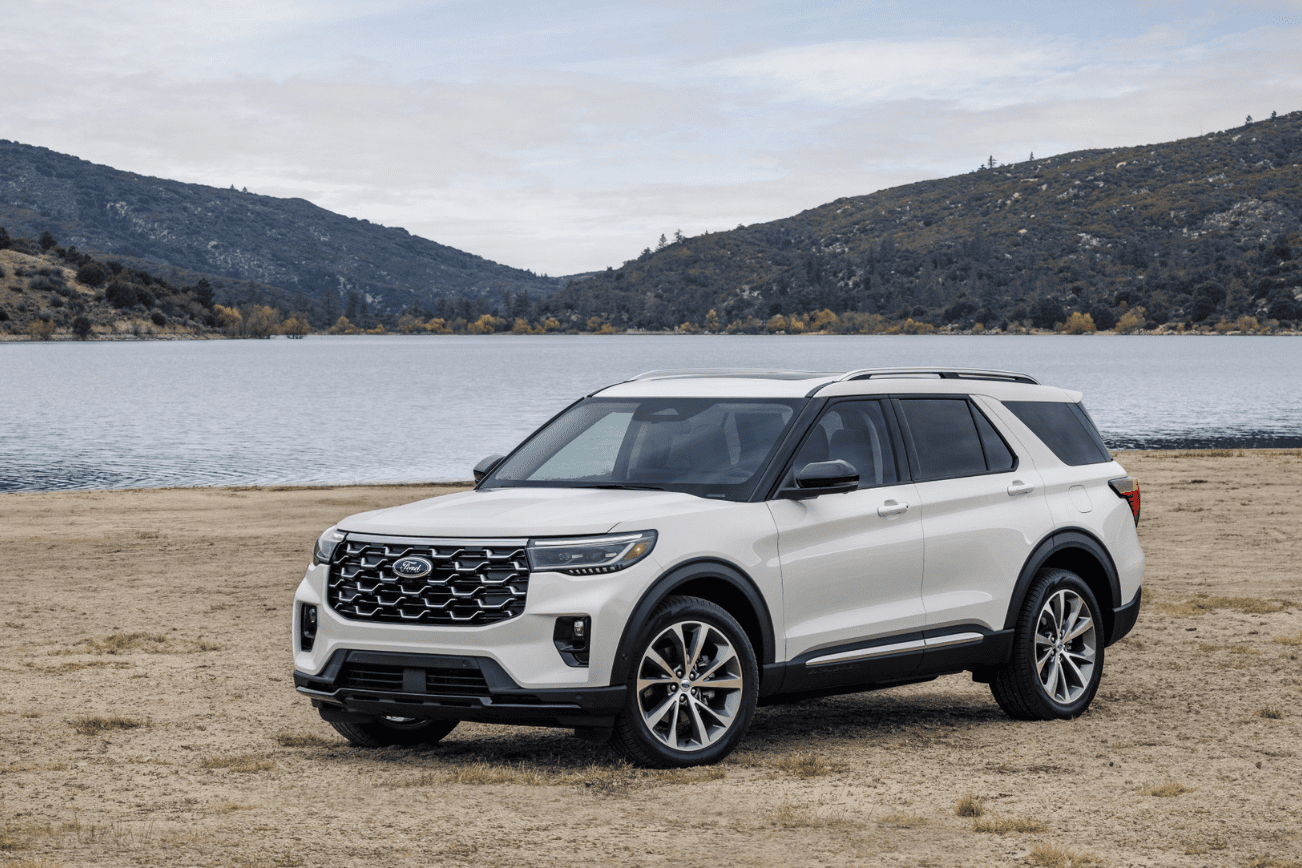 2025 Ford Explorer Platinum Includes BlueCruise Hands-Free Driving ...