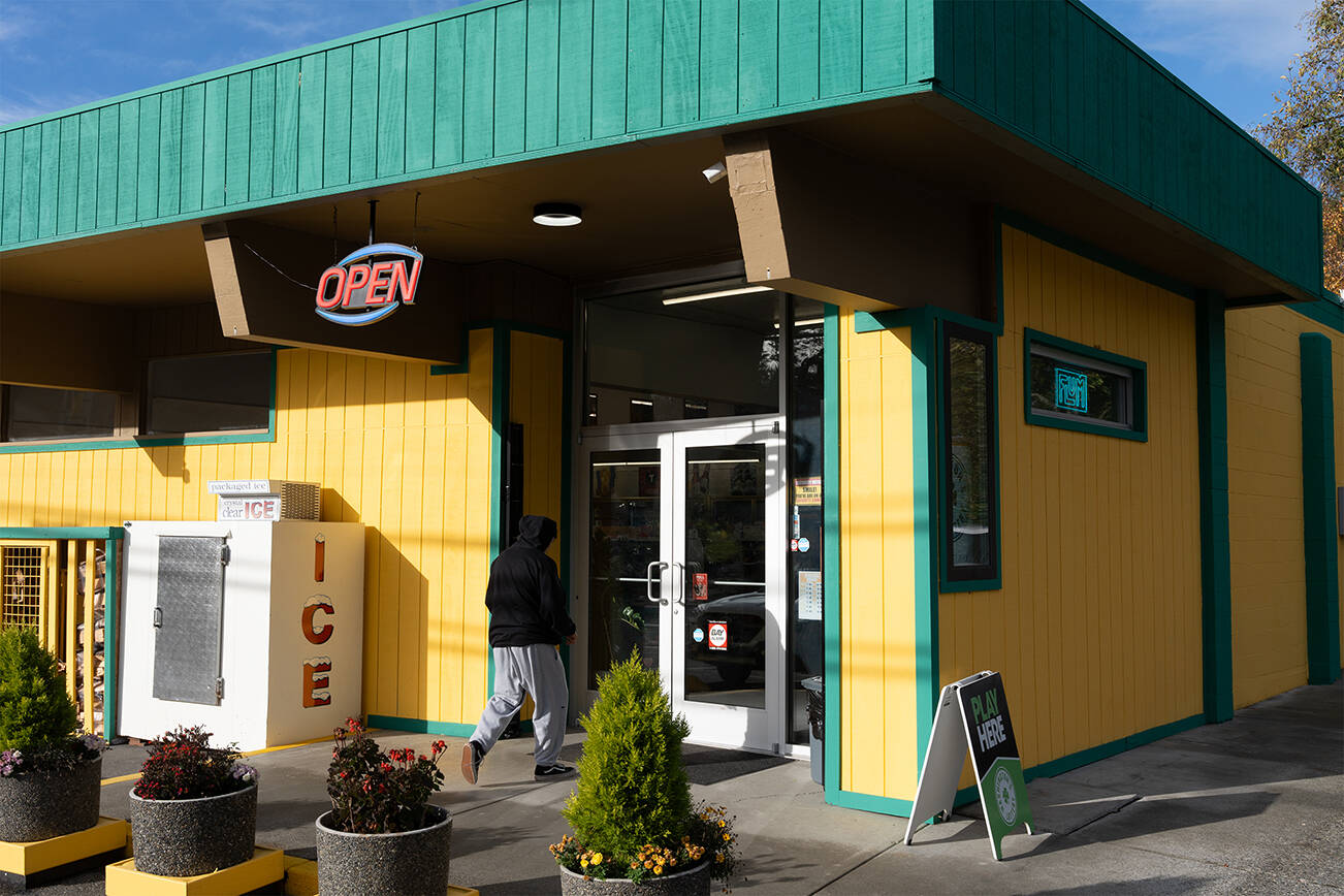 Everett’s Soundview Deli shuttered amid legal disputes | HeraldNet.com