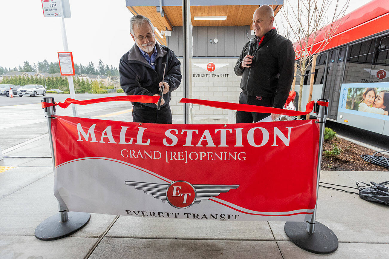 Everett celebrates recent opening of Mall Station | HeraldNet.com