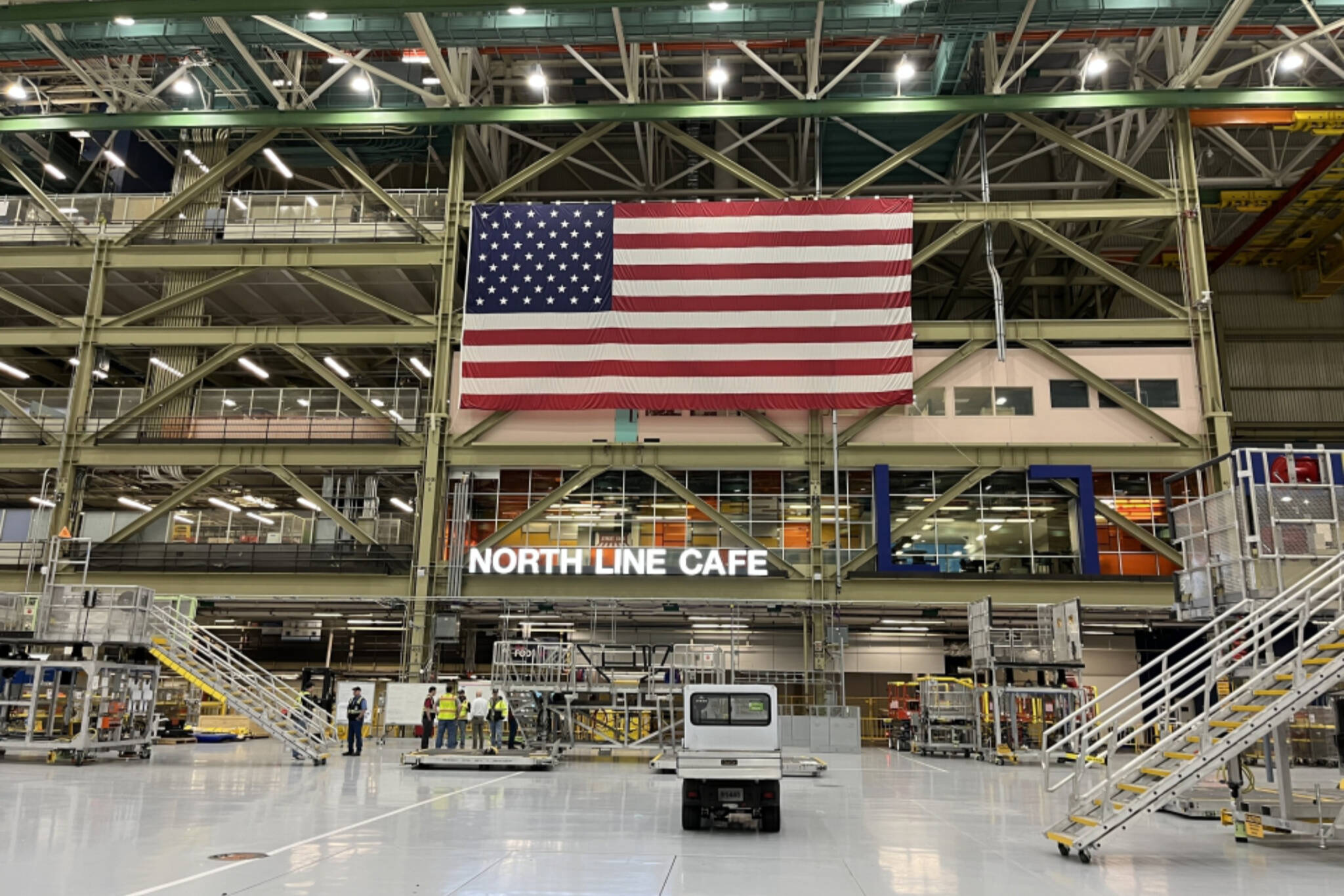 Boeing readies Everett for 737 MAX production line this summer ...