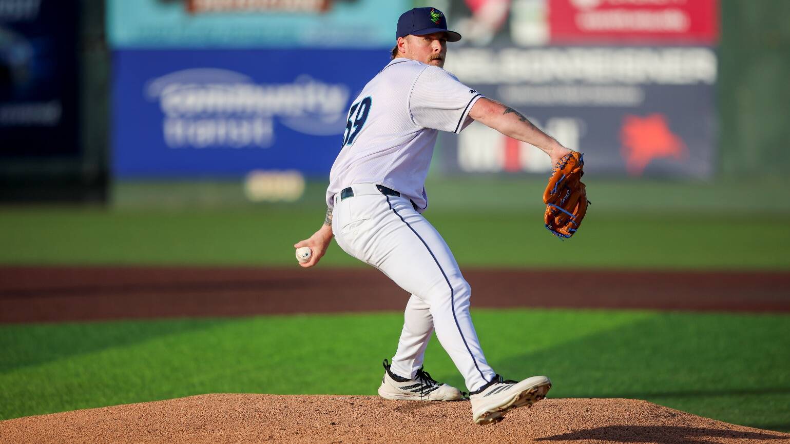 AquaSox undone by 8 Dust Devils homers | HeraldNet.com