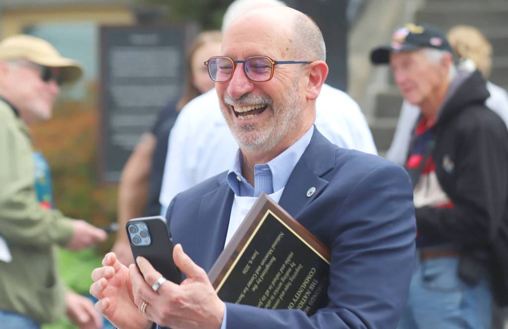 Edmonds becomes country’s first ‘Community of Service’ | HeraldNet.com