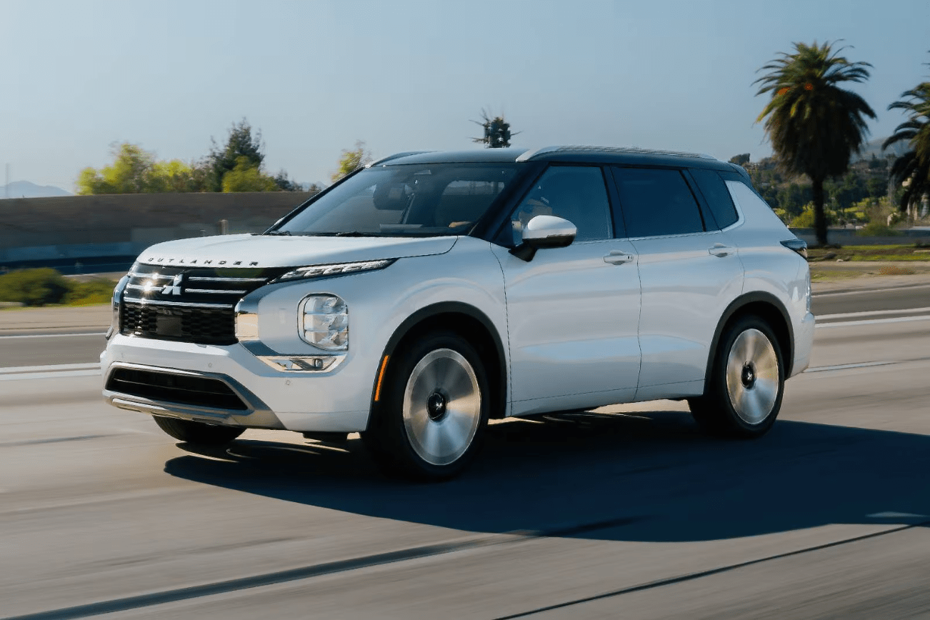 Outlander adds first-ever mild hybrid For 2026 | HeraldNet.com