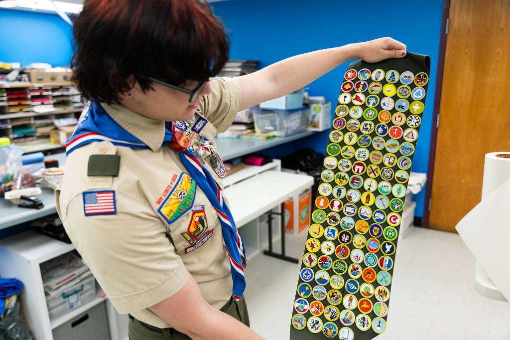 Lynnwood Eagle Scout celebrates earning every merit badge | HeraldNet.com